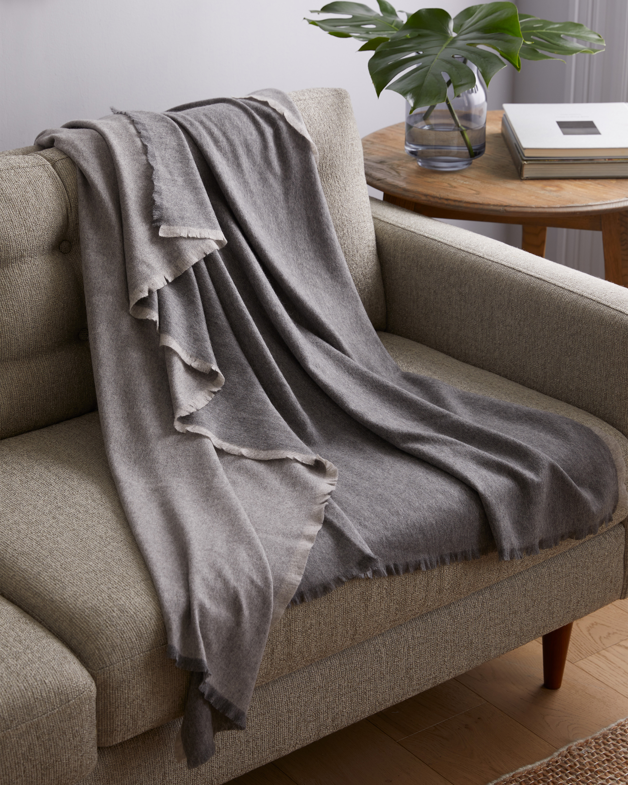 Cashmere Reversible Two Tone Throw - Quince
